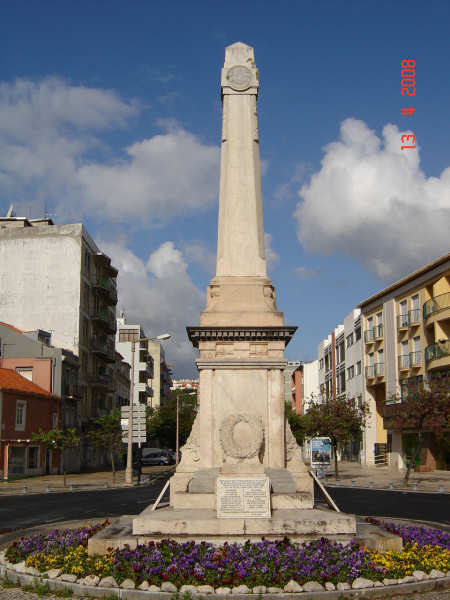 Concelho de Setúbal - Monumentos aos Combatentes e Campas